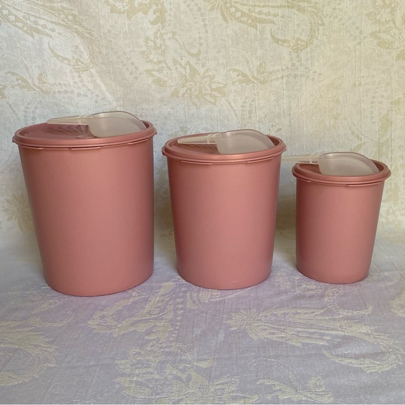 Tupperware | Kitchen | Vintage Tupperware Canister Set With Scoops ...